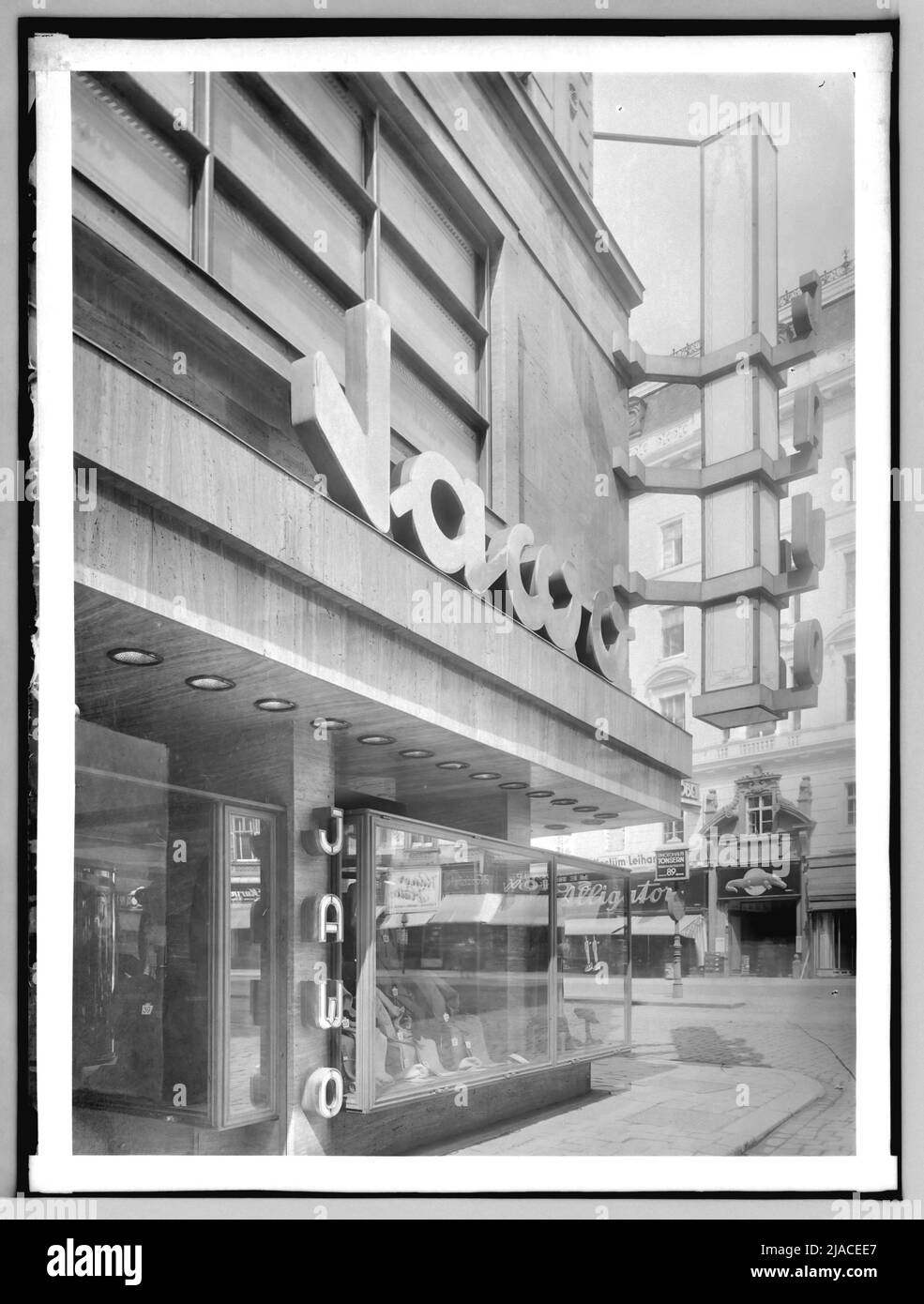 Fashion business JWO, 6th, Mariahilferstraße 91 / Otto Bauer-Gasse ...