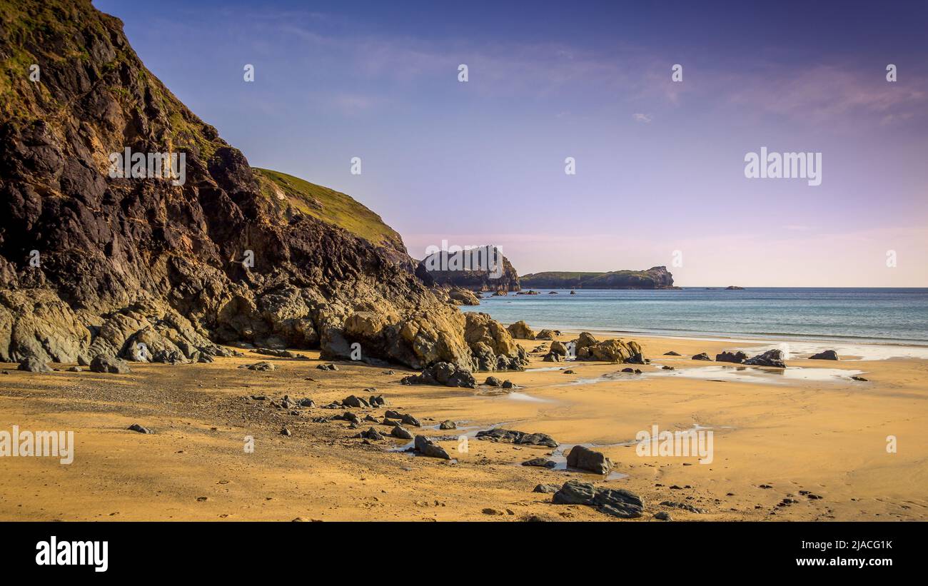 Polurrian Bay, Mullion, Helston, Cornwall Stock Photo - Alamy