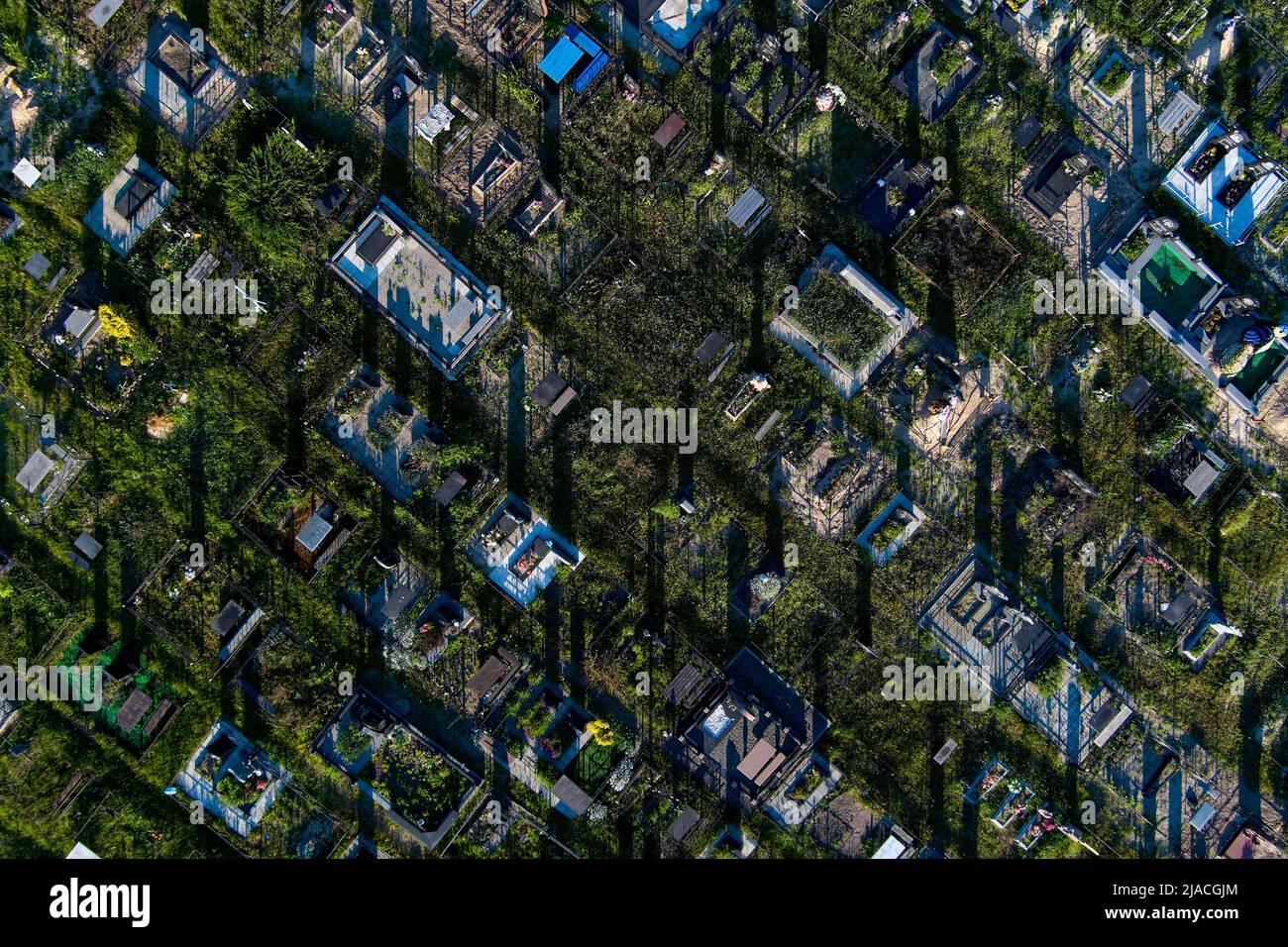 Aerial photo of city cemetery Stock Photo - Alamy