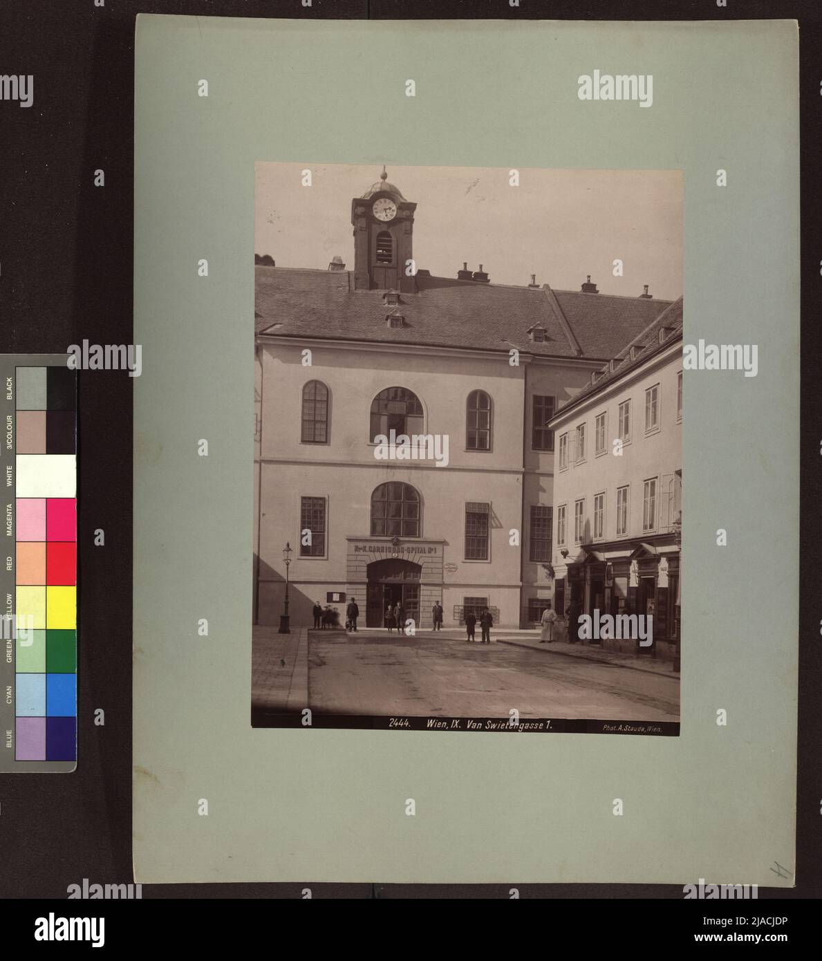 9., Alser Straße 4 - Altes AKH - Garrison Hospital - Entrance Van ...