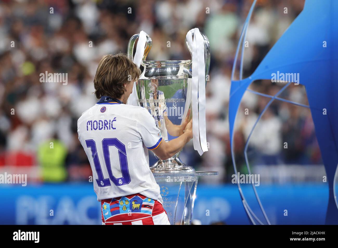 Paris, France. 28th May, 2022. Luka Modric of Real Madrid embraces the ...
