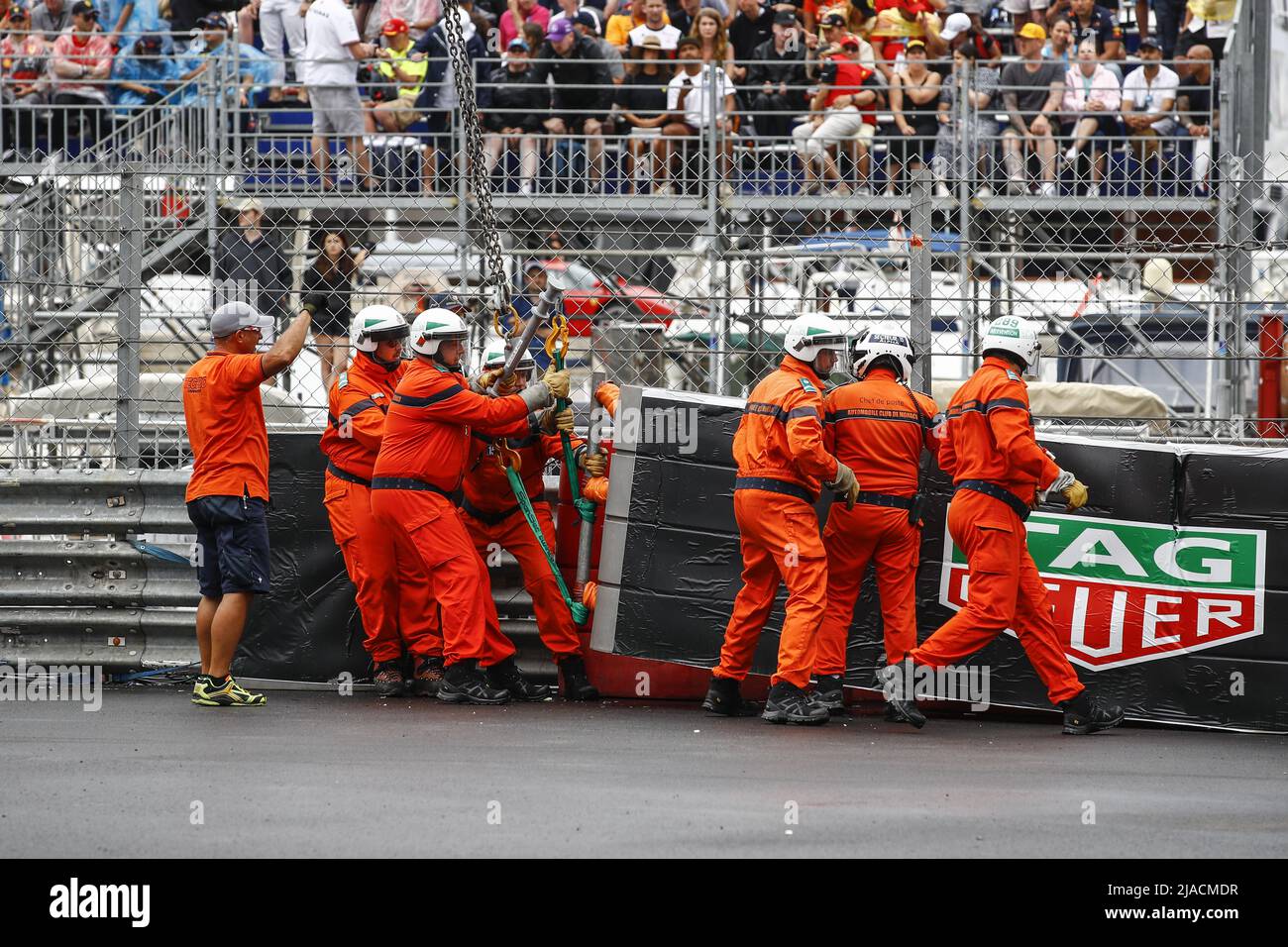 marshall, commissaire de piste, tech pro during the Formula 1 Grand ...