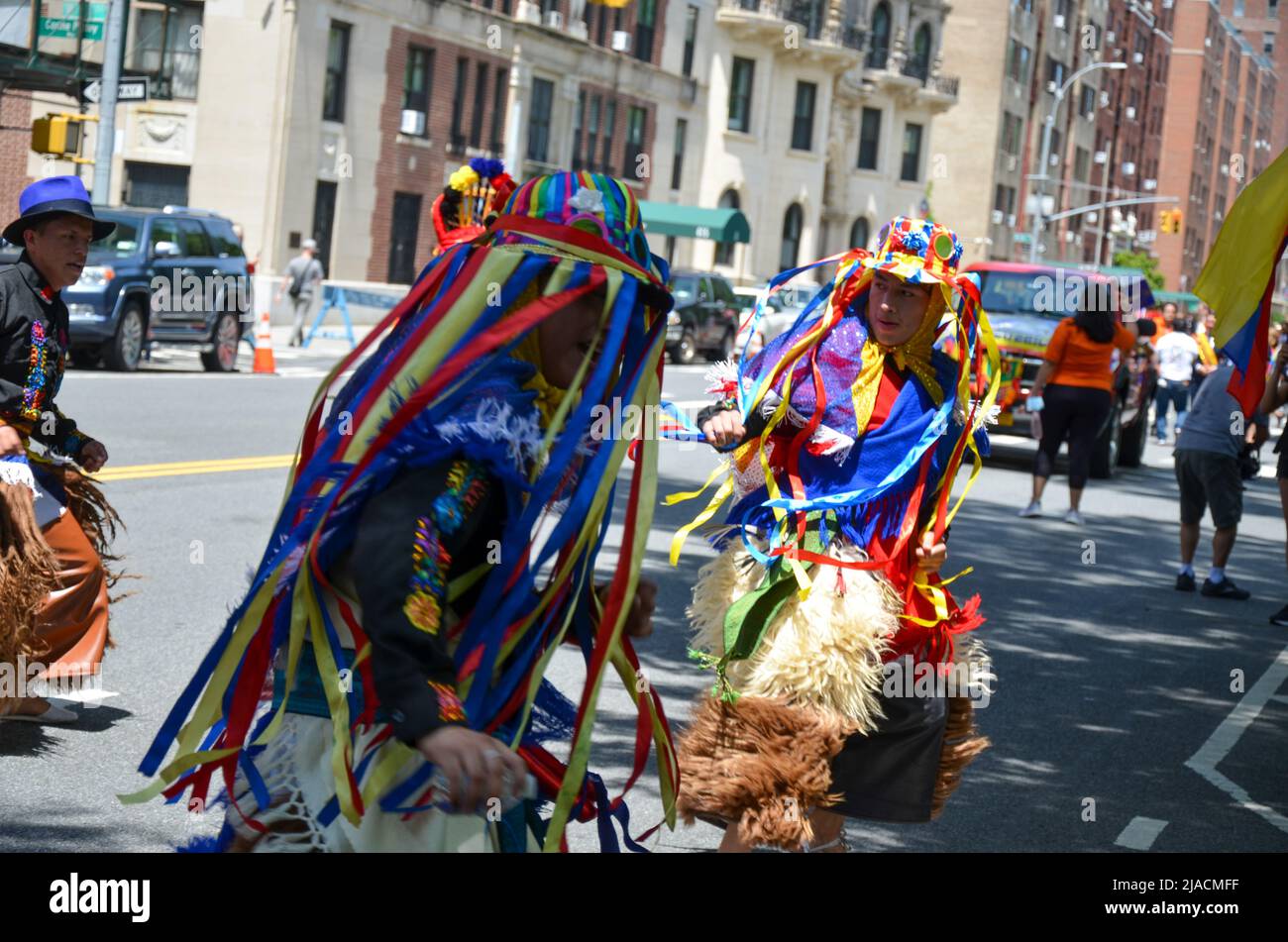 Independence day parade ecuador hi-res stock photography and images - Alamy