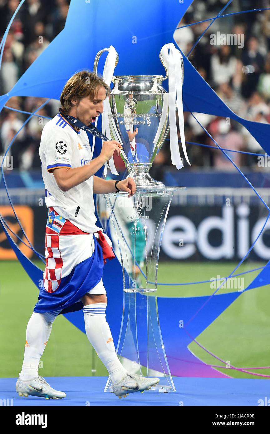 Modric trophy uefa hi-res stock photography and images - Alamy