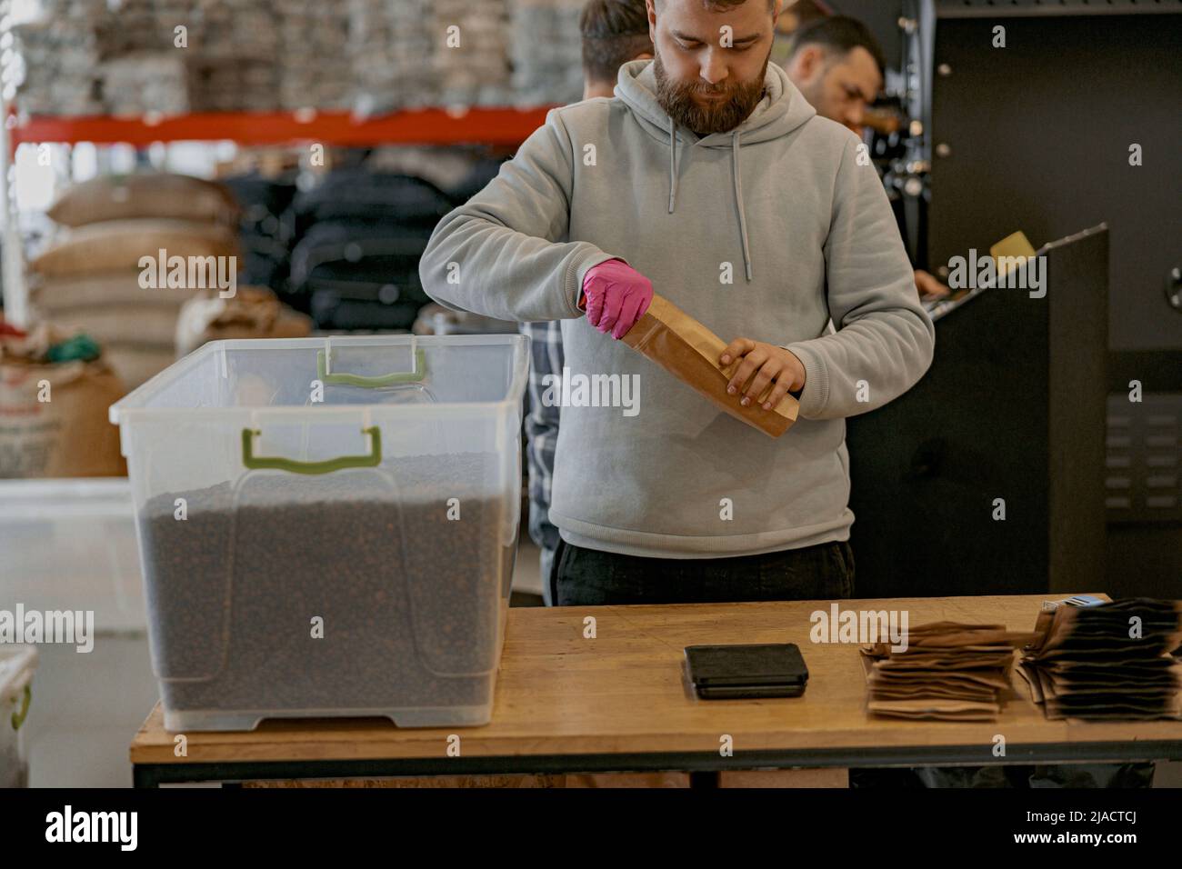 Worker coffee processing factory hi-res stock photography and images ...