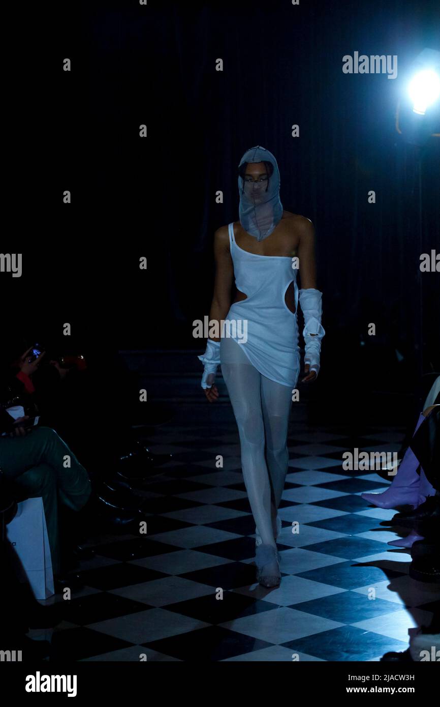 Fashion Week Istanbul 2022 Stock Photo - Alamy