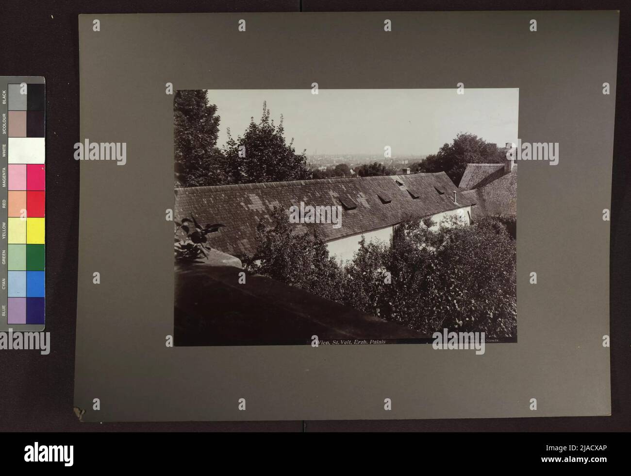 13., Wolfrathplatz 2 - Ober -St. -Veiter Castle - increased view - roof ...