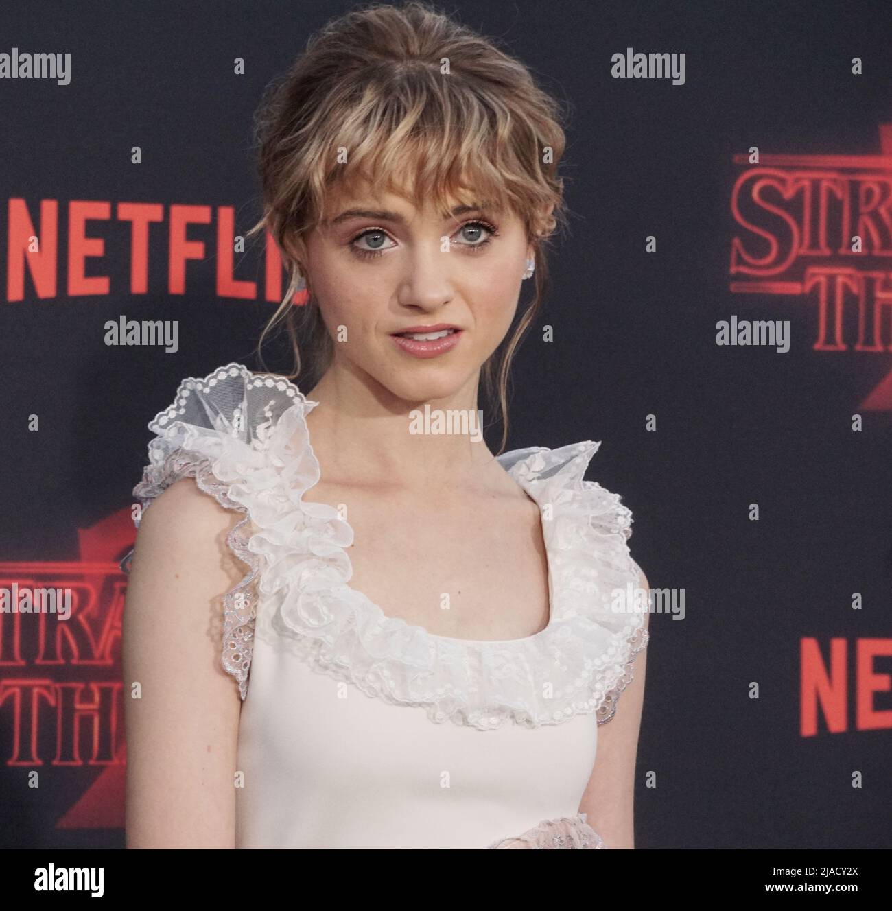 Natalia dyer 2017 hi-res stock photography and images - Alamy