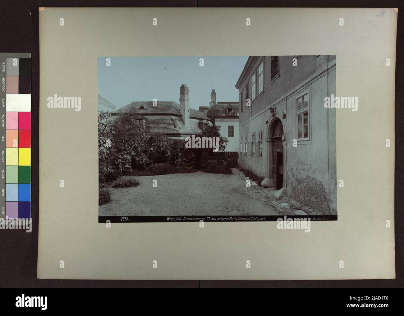 Maria theresien schloss hi-res stock photography and images - Alamy