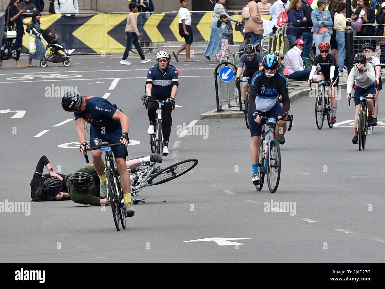 100 miles hi-res stock photography and images - Alamy