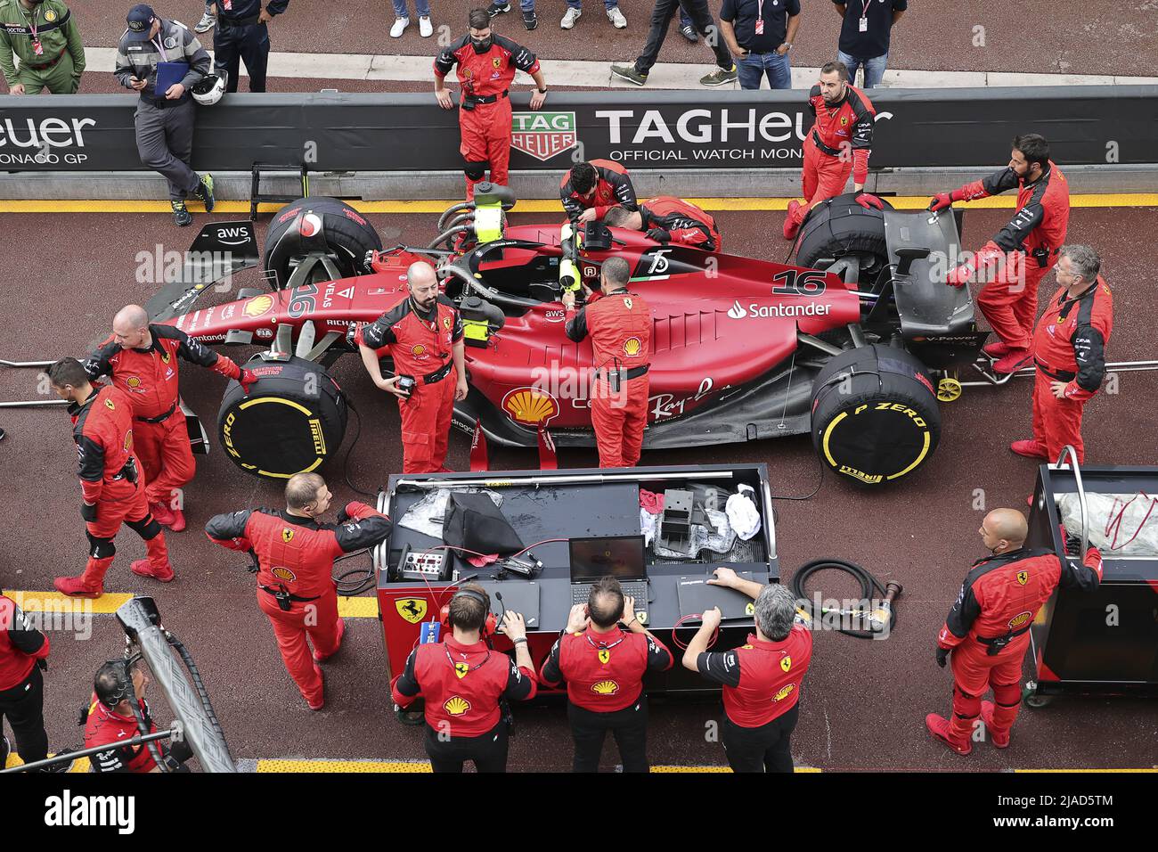 Race stopped, pitlane, during the Formula 1 Grand Prix de Monaco 2022 ...