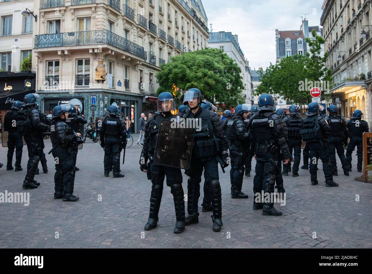 Manifestacion paris hi-res stock photography and images - Alamy