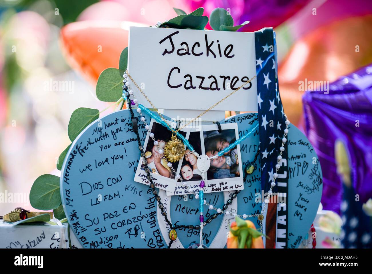 Uvalde, Texas, USA. 28th May, 2022. A cross memorial for Jackie Cazares ...