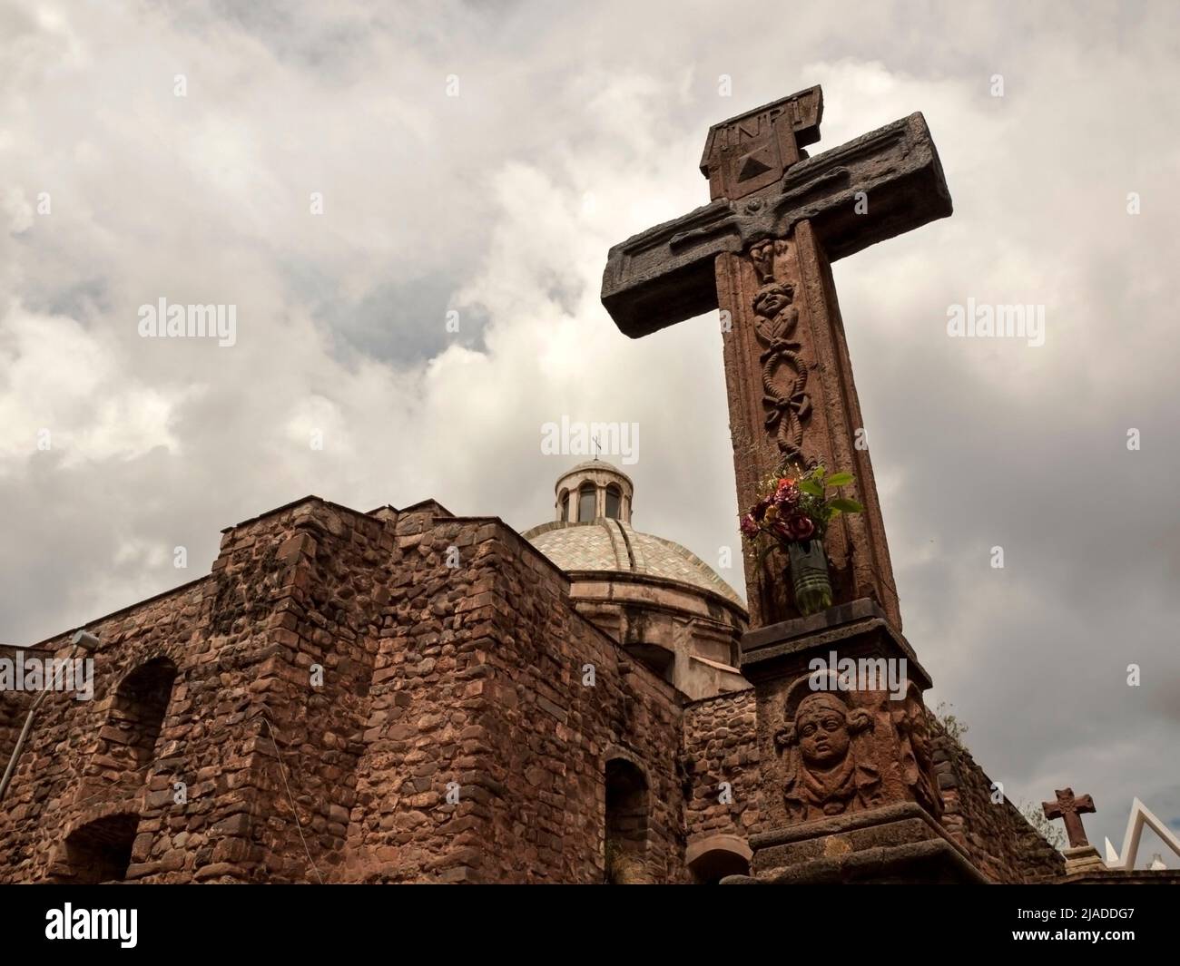 Cross engraved in stone hi-res stock photography and images - Alamy