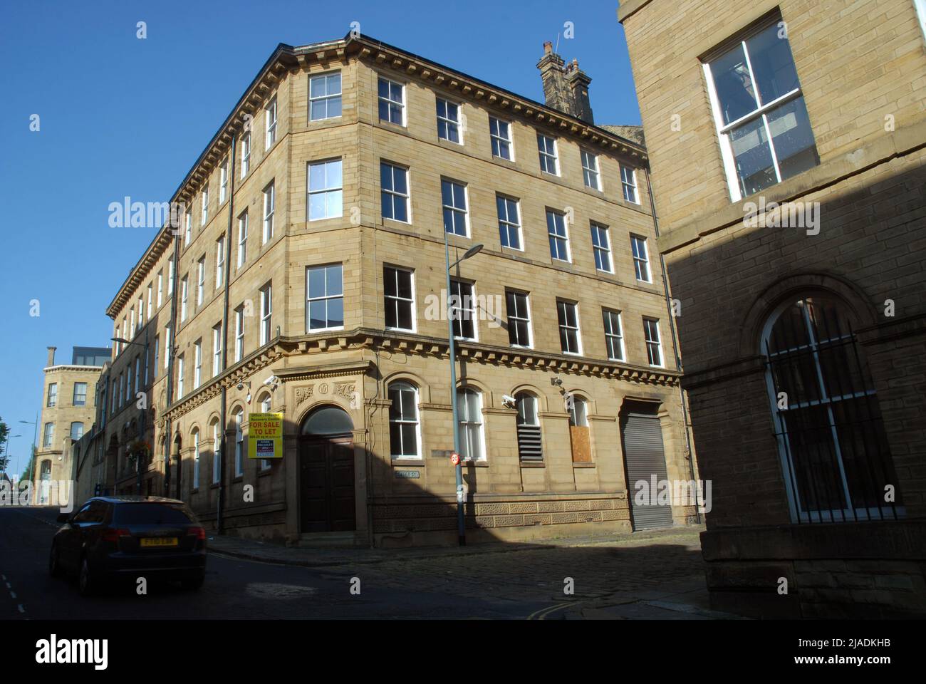 Converted victorian textile mill hi-res stock photography and images ...