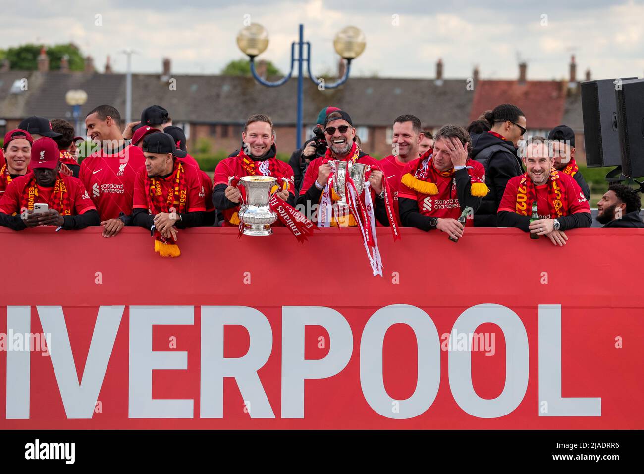 Fa cup bus parade hi-res stock photography and images - Alamy