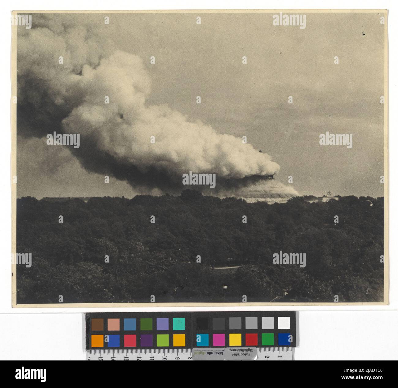 The fire of the rotunda on September 17, 1937. Unknown Stock Photo - Alamy