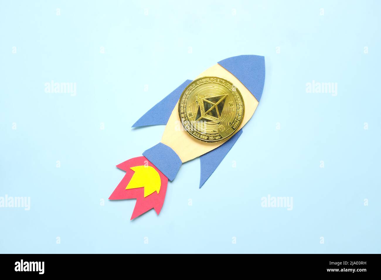 Cryptocurrency rocket hi-res stock photography and images - Alamy