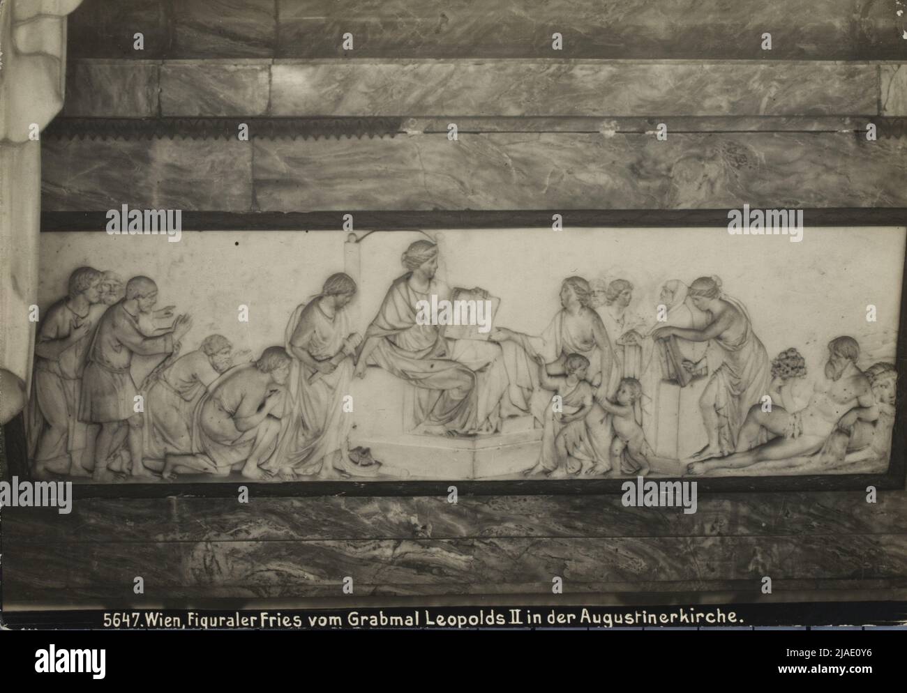 1st, Augustinerstraße 3 - Augustinian church - Inside - figural frieze ...