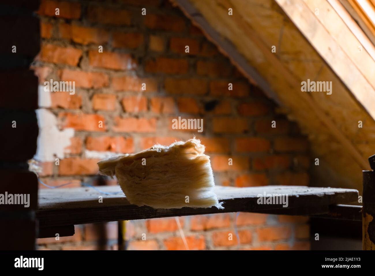 Insulated roof hi-res stock photography and images - Alamy