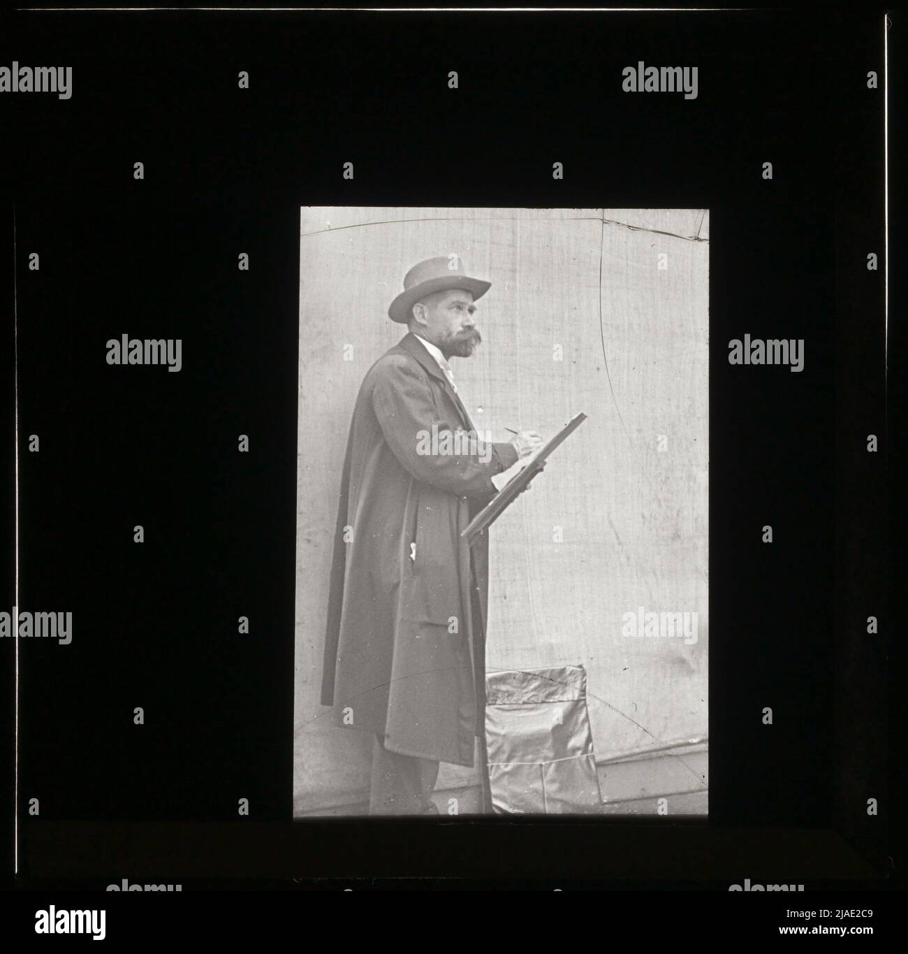 Man when drawing. Emil Mayer (1871-1938), photographer Stock Photo - Alamy