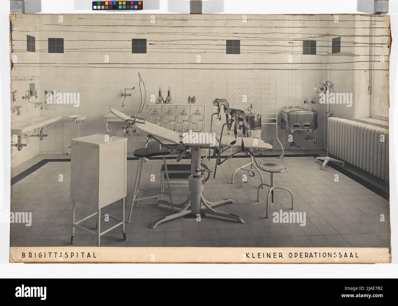 20., Stromstraße 72 (today Stromstraße 34) - Brigittaspital - Interior ...