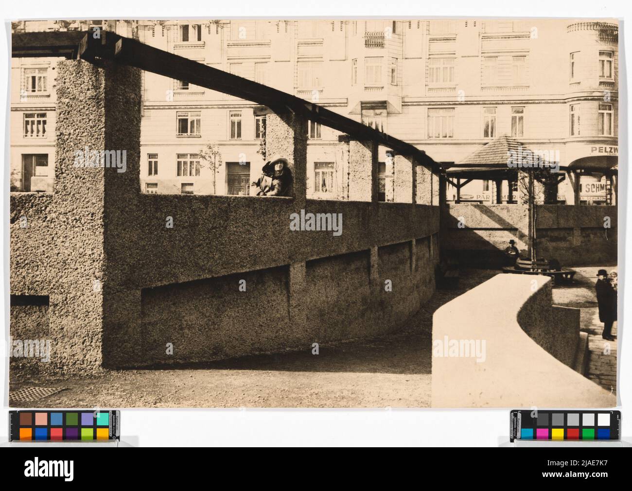 18., Schubertpark - entrance Währinger Straße / Teschnergasse. Martin ...