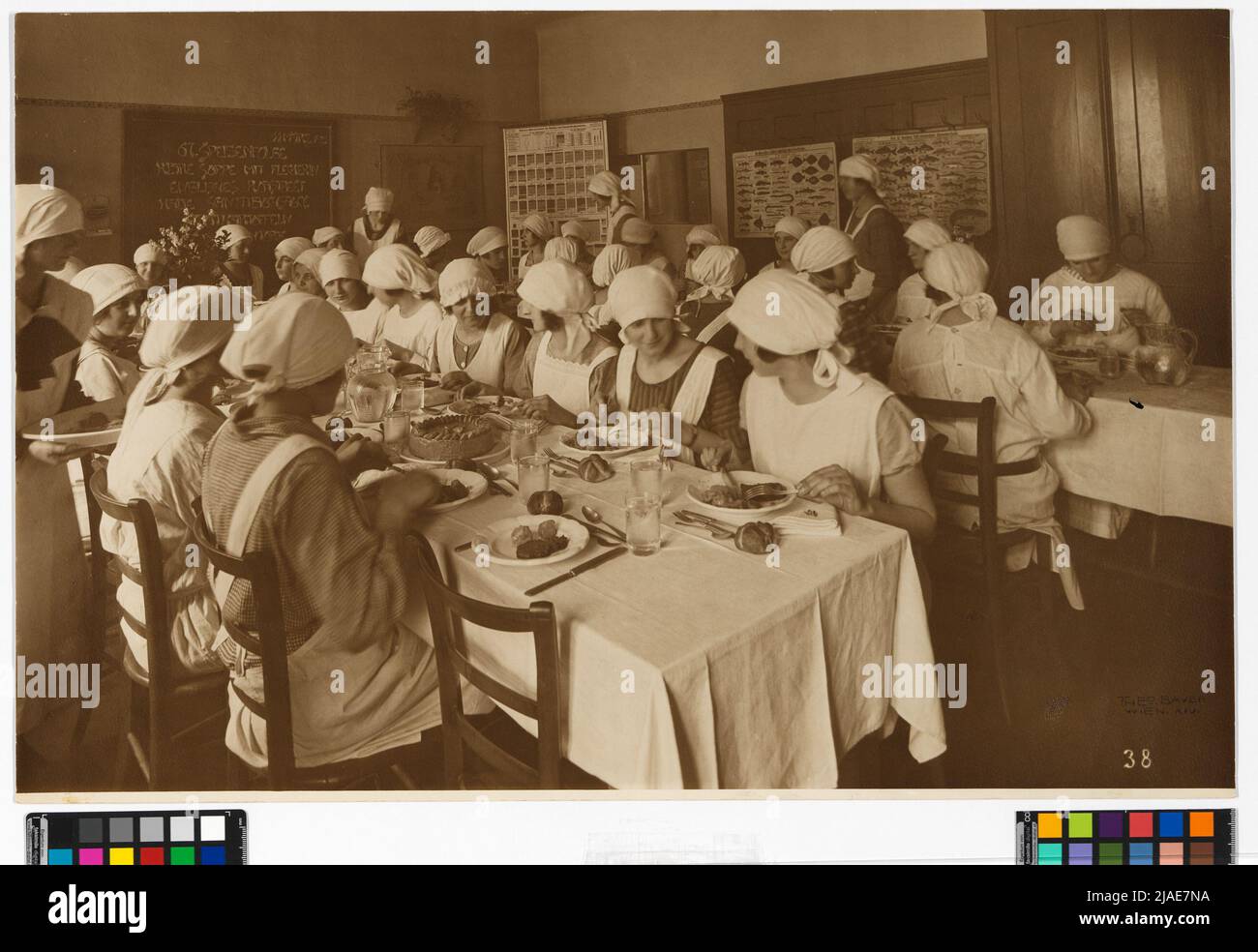 6th, Brückengasse 3 - Koch and Housekeeping School - Interior view ...