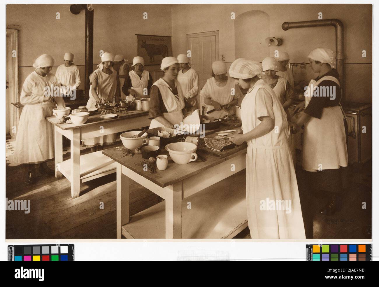 6th, Brückengasse 3 - Koch and Housekeeping School - Interior view ...