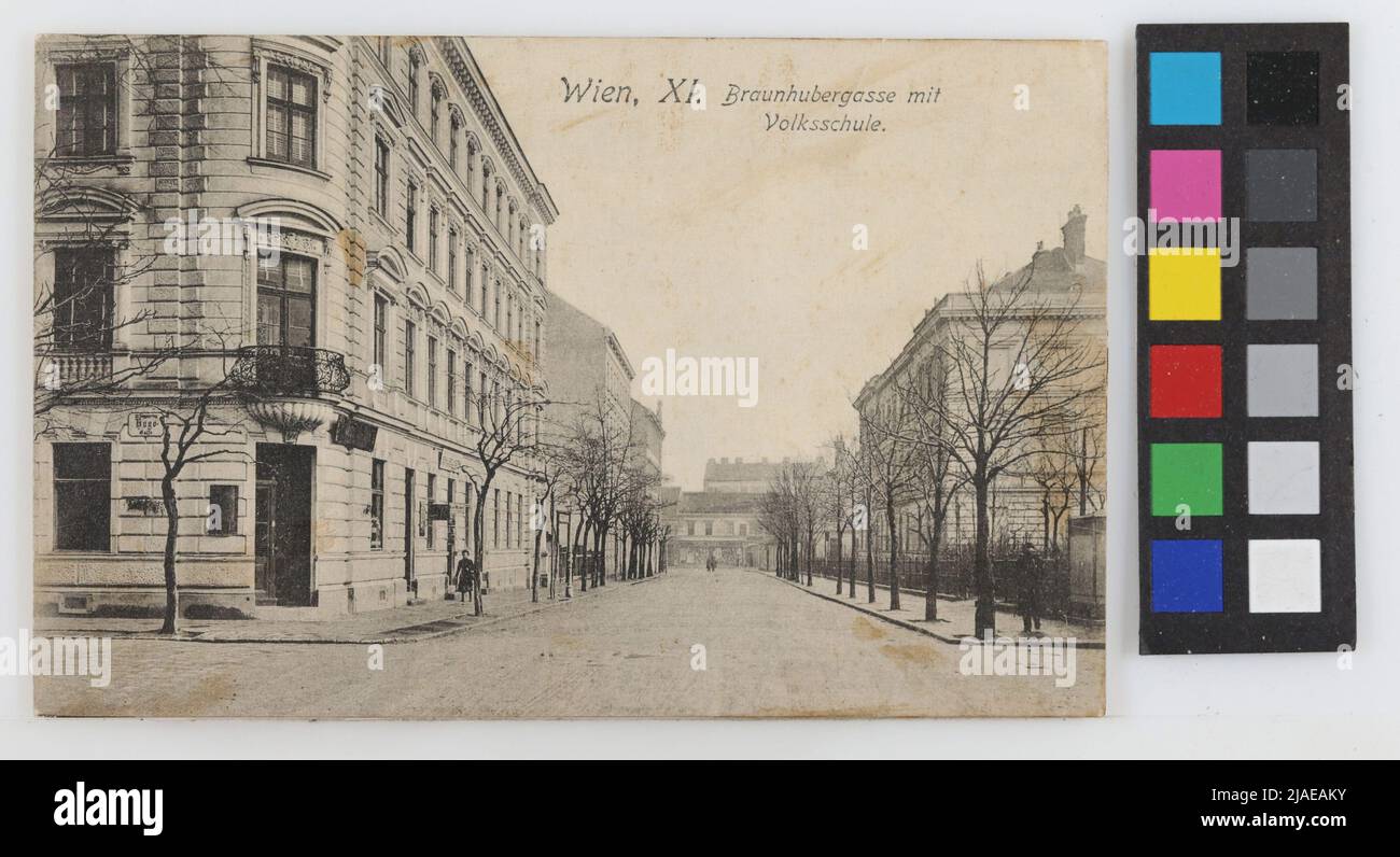 11., Braunhubergasse - with elementary school - view of Hugogasse ...