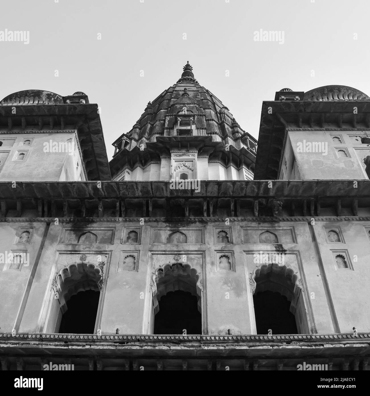 Morning View of Royal Cenotaphs (Chhatris) of Orchha, Madhya Pradesh ...