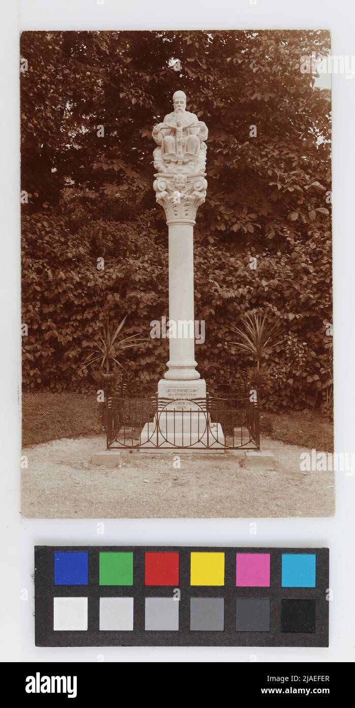19., Sievering - Trinity column at Sieveringer Church, postcard ...