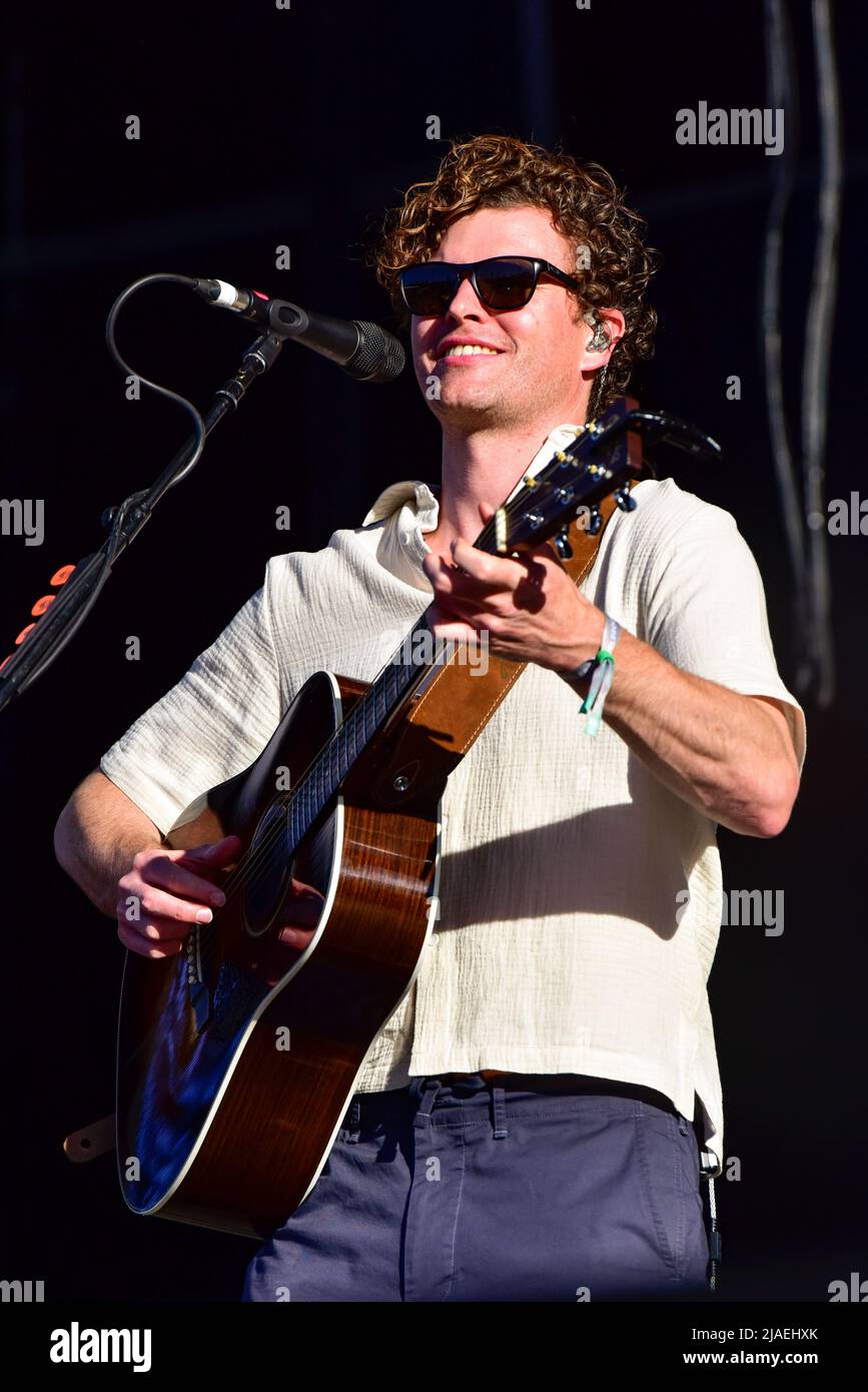 Vance Joy Wallpaper Vance Joy Kicks Off "In Our Own Sweet Time" Tour