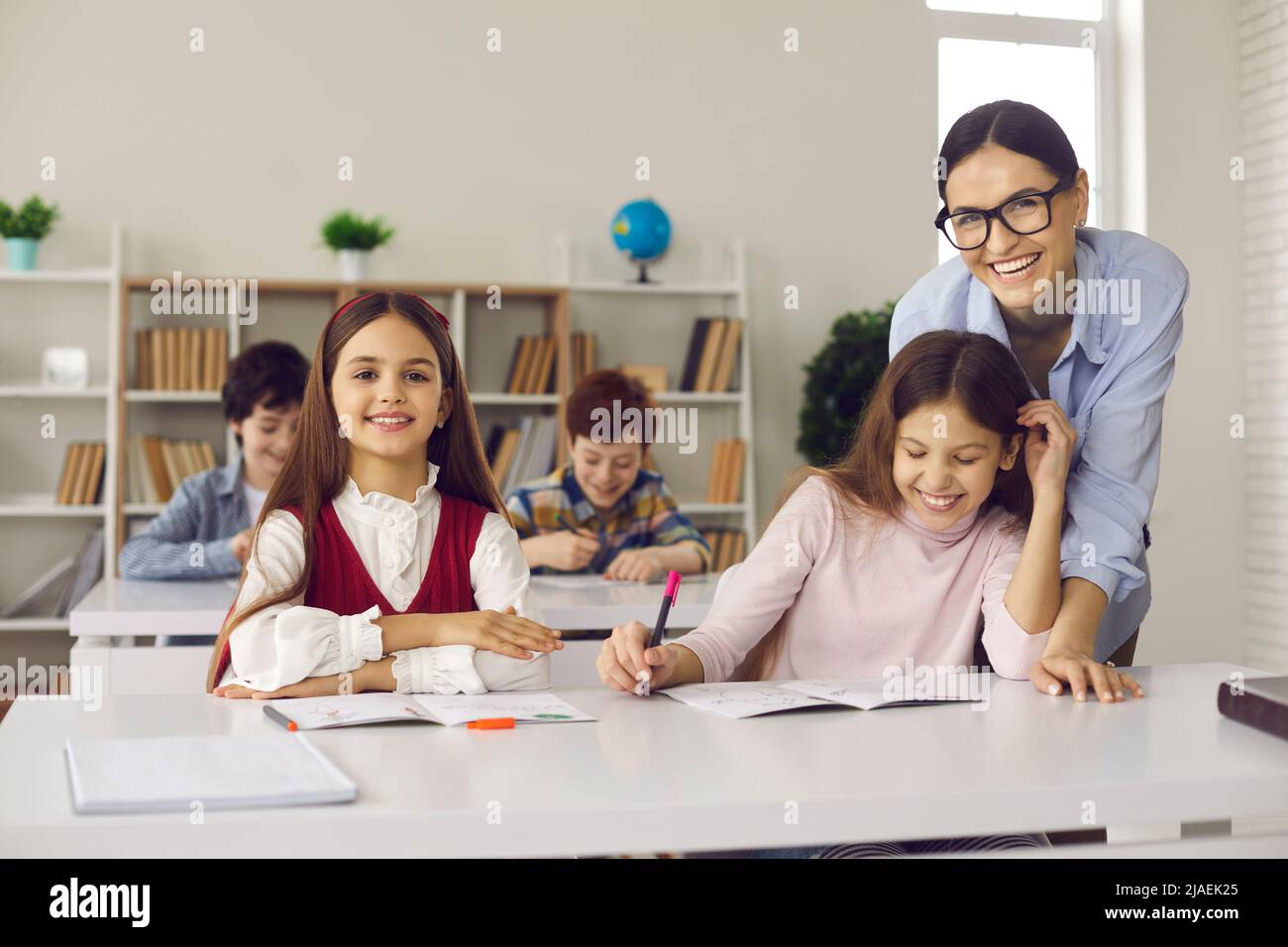 Student teacher encouragement hi-res stock photography and images - Alamy