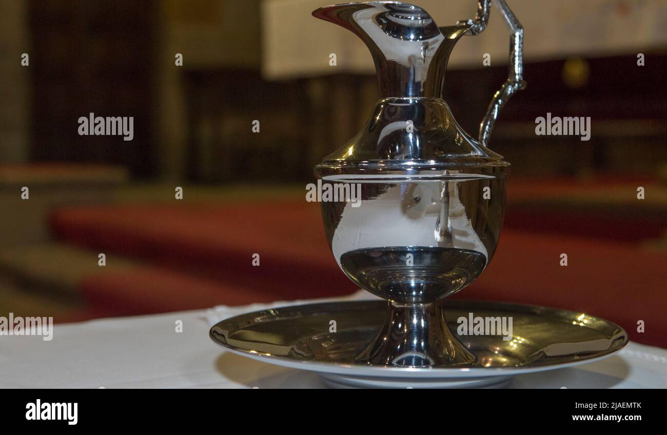Liturgical wash basin hi-res stock photography and images - Alamy