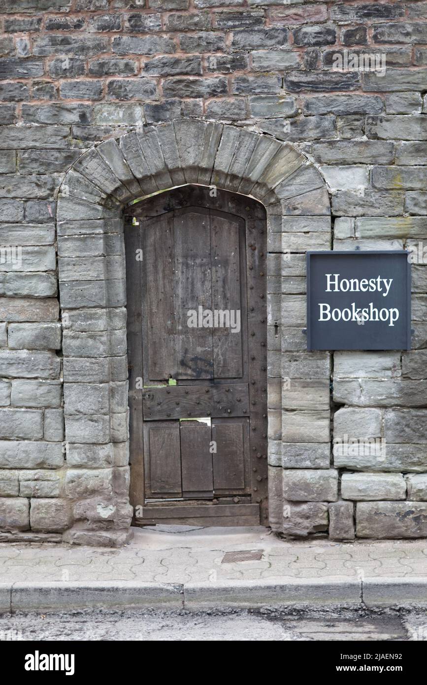 Booksshops hi-res stock photography and images - Alamy