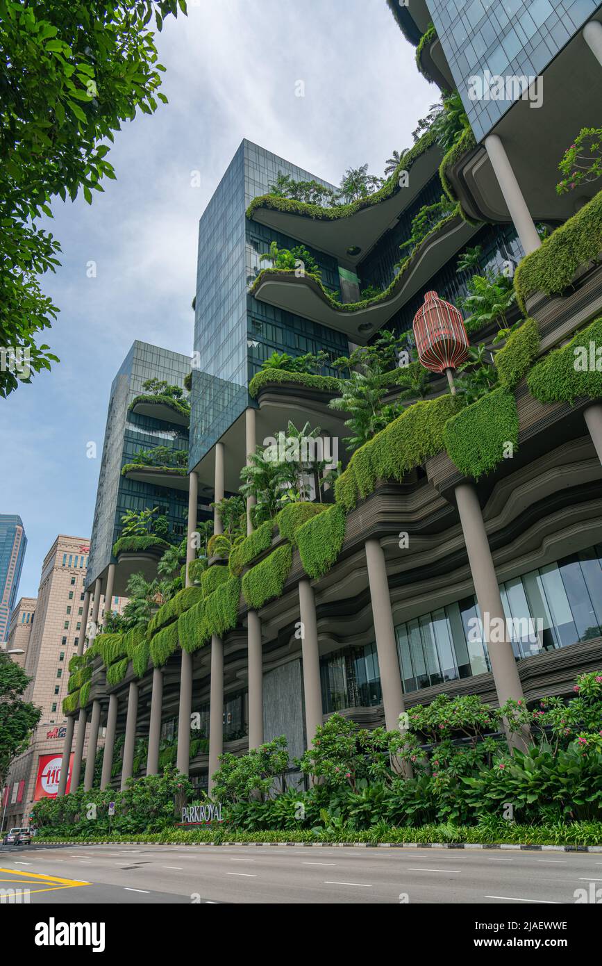 Singapore park royal hotel architecture hi-res stock photography and ...
