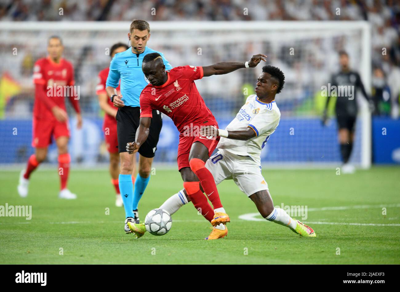 Junior VINICIUS (Real) in duels versus Sadio MANE l. (LFC), Action ...
