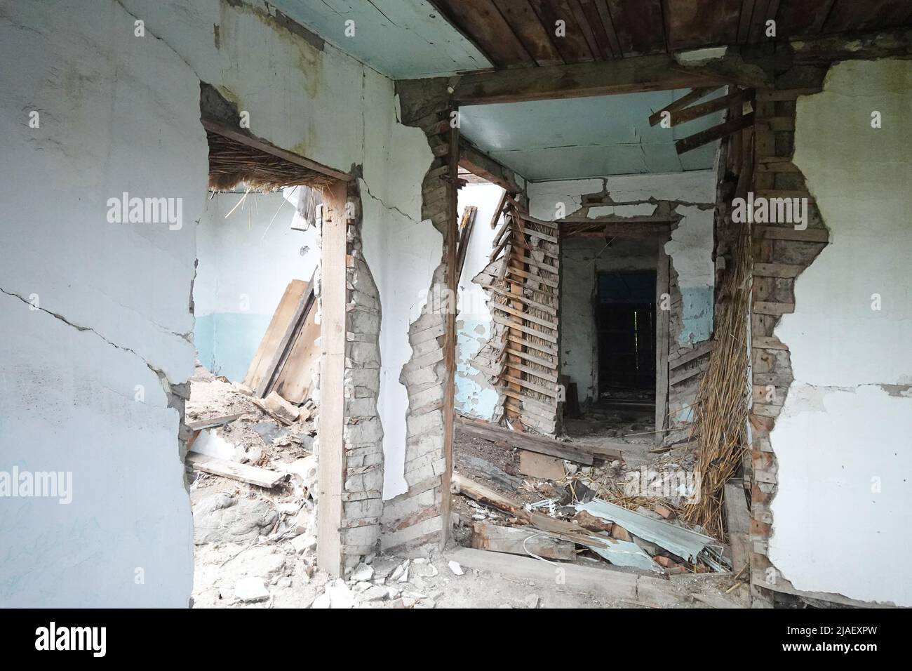 Abandoned old house, inside view Stock Photo - Alamy