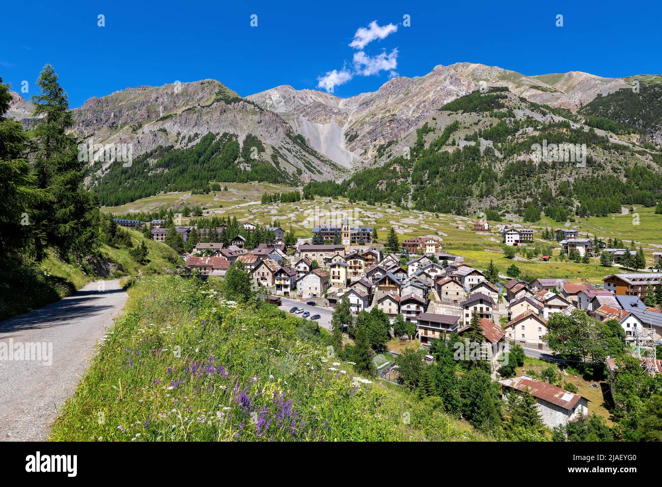 Northern alpine foothills hi-res stock photography and images - Alamy