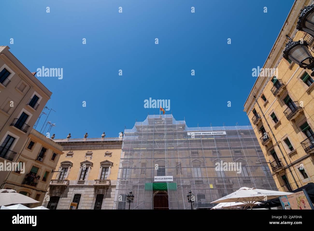 Each image tells us one moment of Catalunya, the colors,the ancient ...