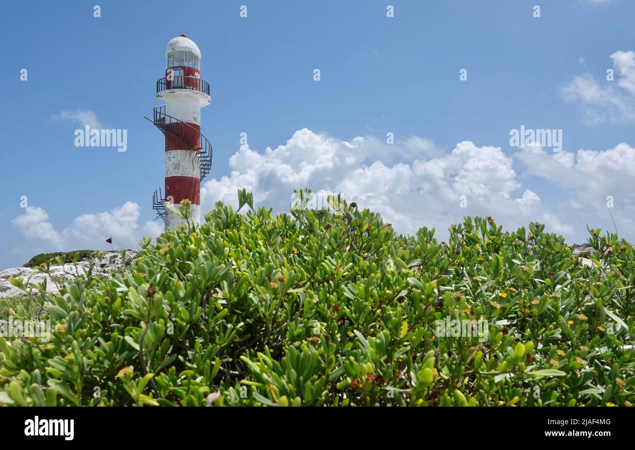 View of the Punta Cancun Lighthouse, Faro de Punta Cancun, through the ...