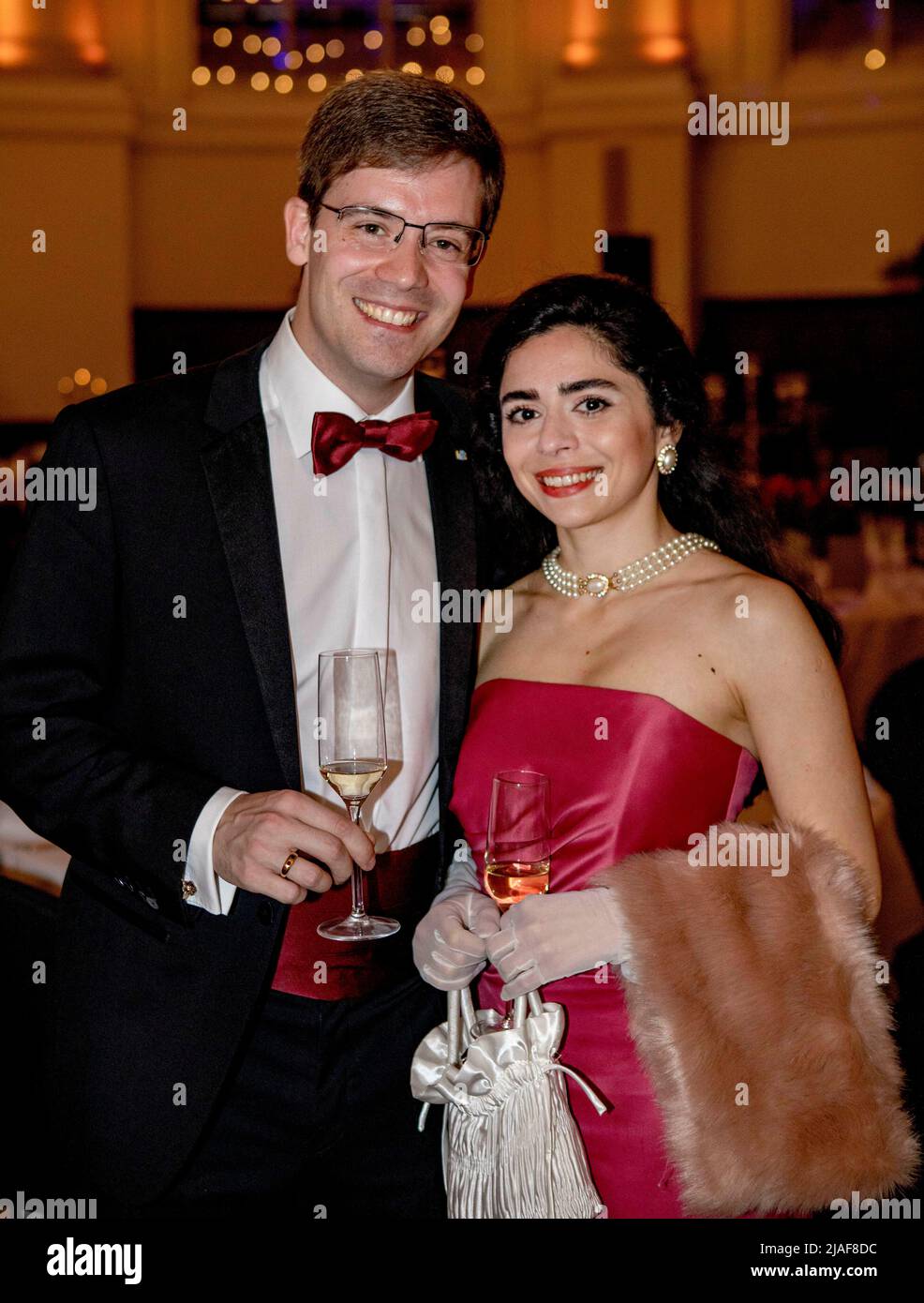 Hande macit hi-res stock photography and images - Alamy