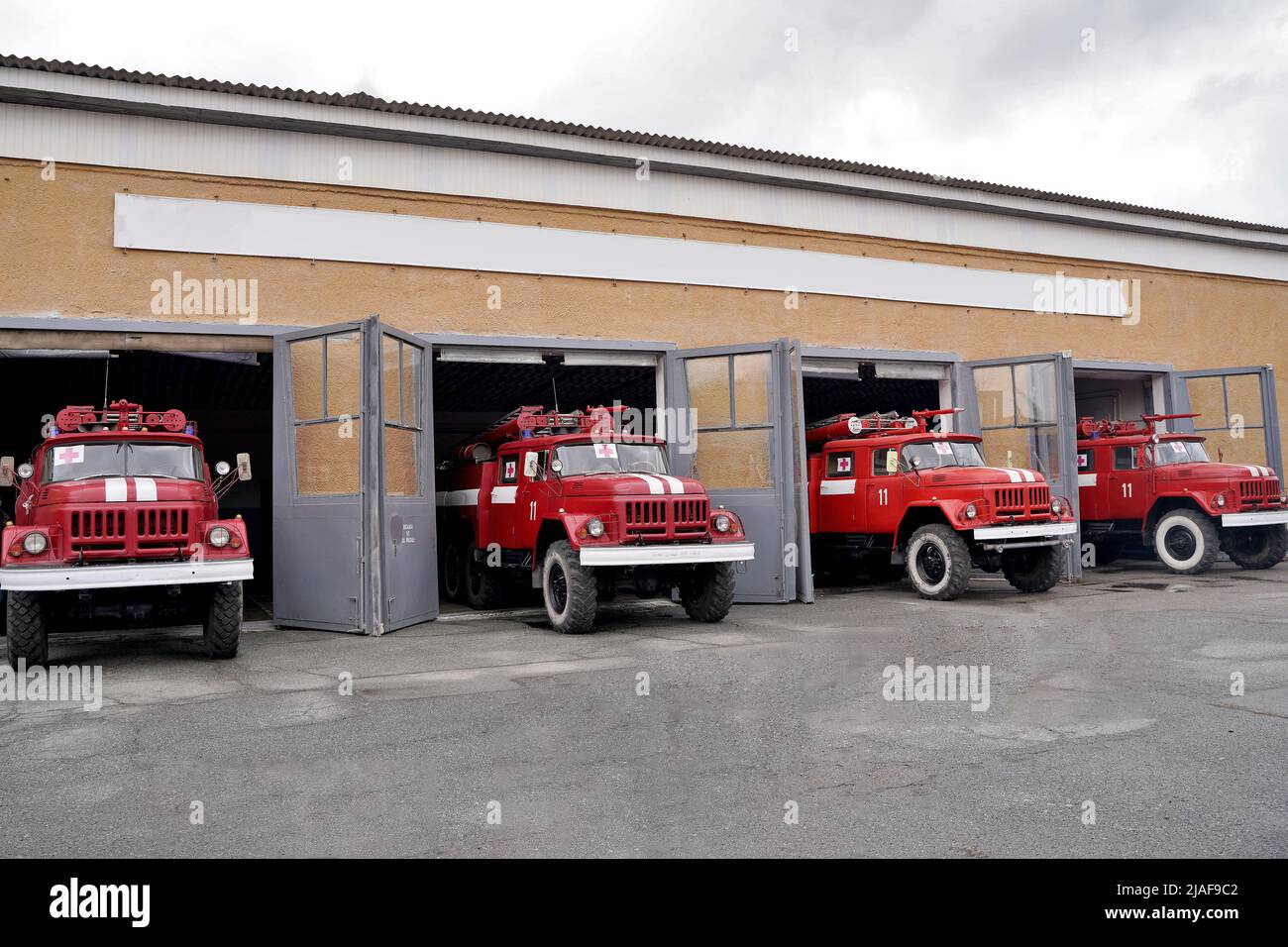 Firetruck in firehouse hi-res stock photography and images - Alamy
