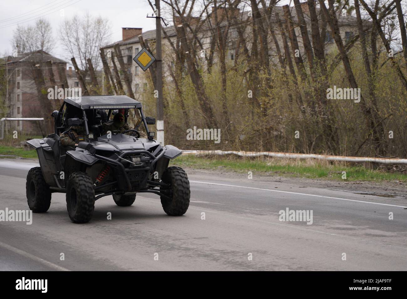All-terrain vehicle for the evacuation of the wounded from the ...