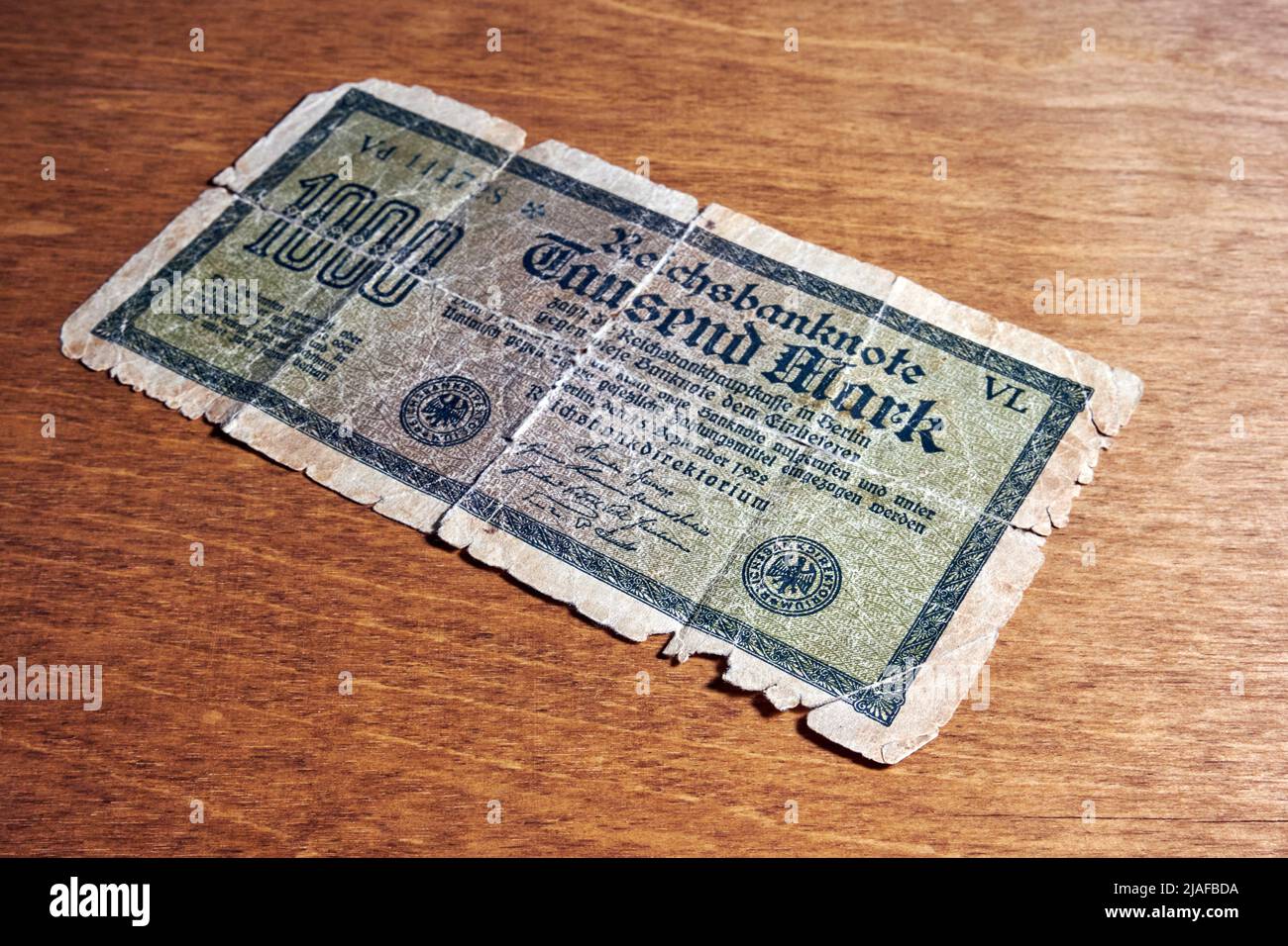 Old German Banknote 1000 Marks Stock Photo Alamy old-german-banknote-1000-marks-stock-photo-alamy