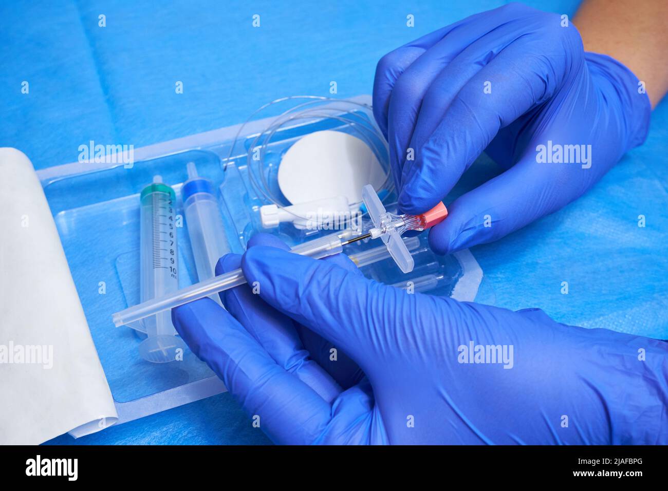 Medical needle hi-res stock photography and images - Alamy