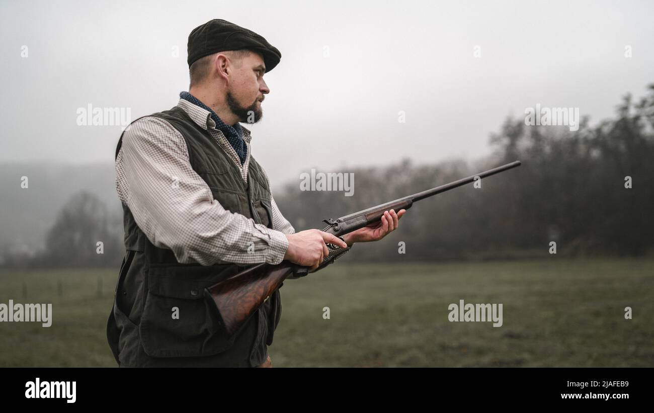 Male hunter in traditional hi-res stock photography and images - Alamy
