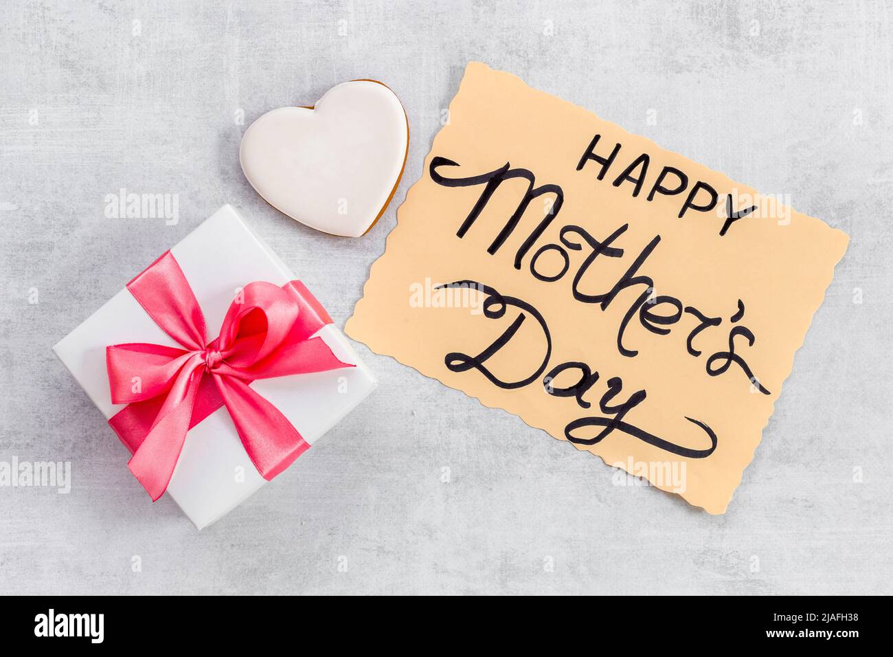 Happy Mothers day greeting card with gift box pink ribbon Stock Photo ...