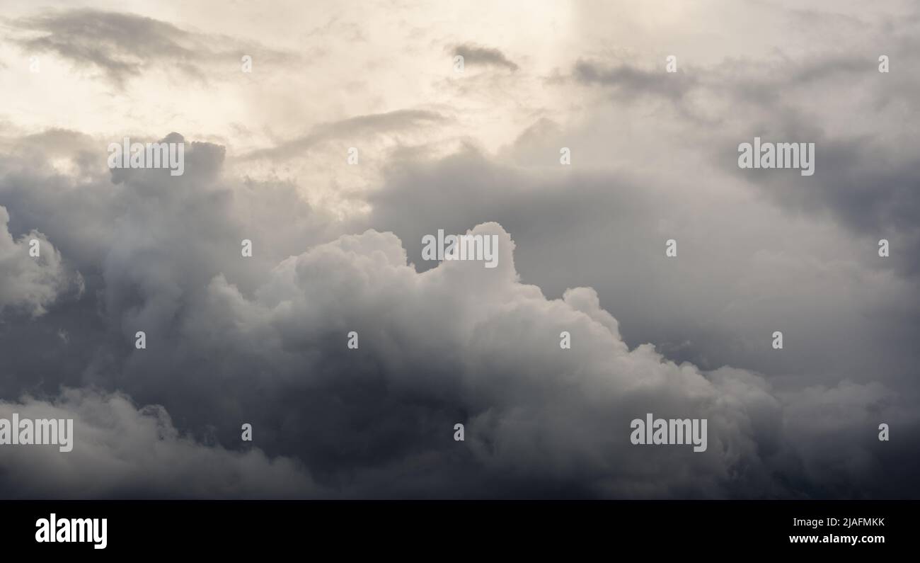 Dramatic sky with dark clouds. Nature background Stock Photo - Alamy